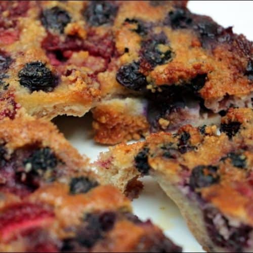 Moelleux aux amandes et fruits rouges/fruits des bois - sans gluten et ...