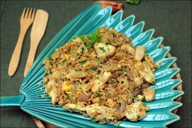 Riz frit thaï au poulet - khao pat - Happy papilles